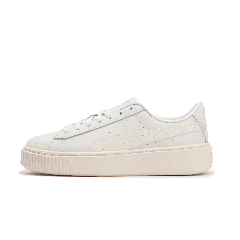 CLASSICS Shoes BASKET PUMA